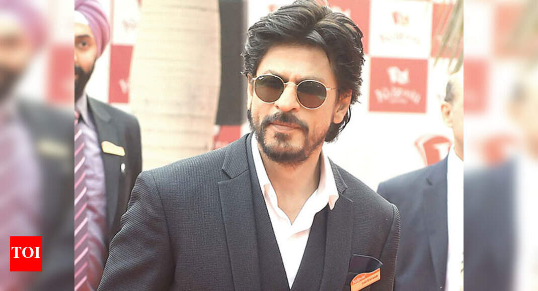 Shah Rukh Khan gives the perfect reply to a troll after being taunted ...