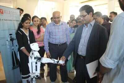 Meet Ajit 1.0, the humanoid robot at KLE Technological University ...