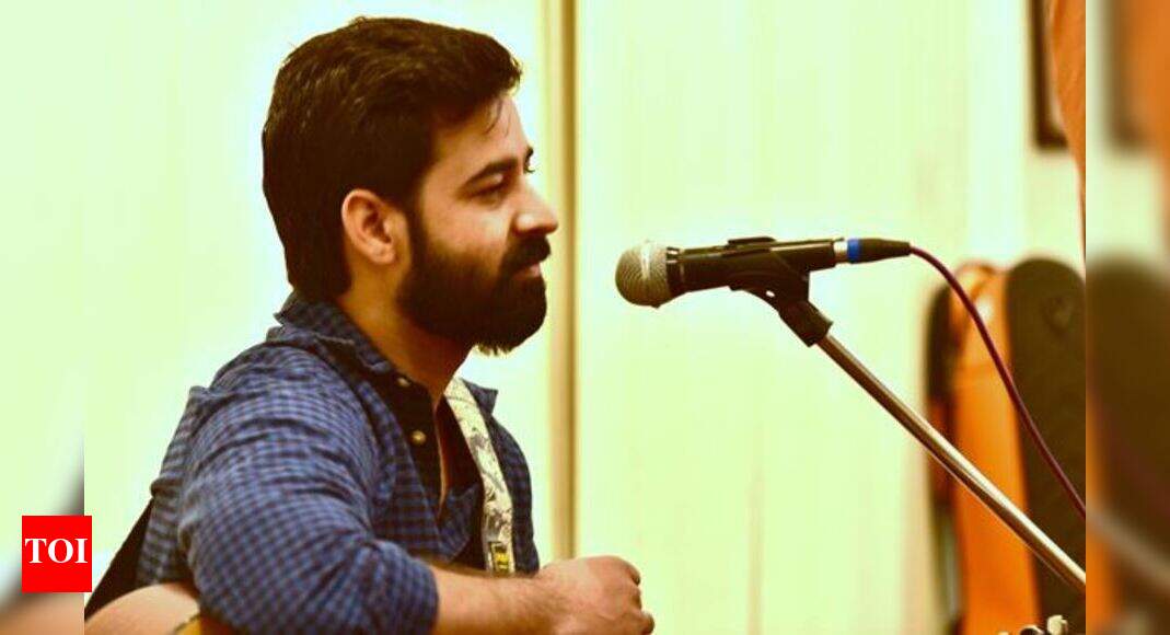Rahgir, a travelling musician performs at Gyaan Adab | Events Movie ...