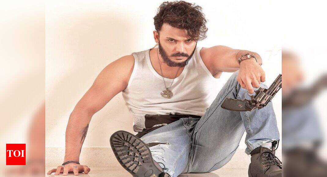 Manoranjan Ravichandran looks intense in Chillum! | Kannada Movie News ...