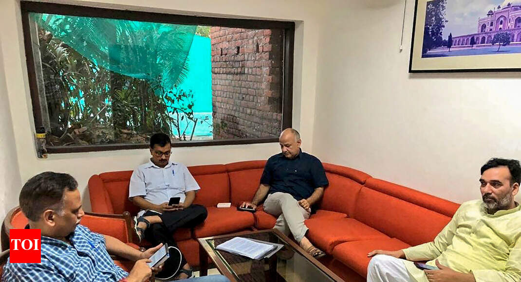 As Kejriwal and his ministers continue stir, AAP provides proof of IAS ...