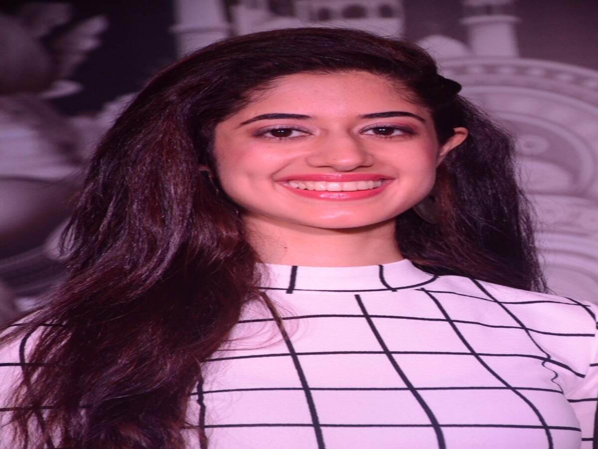 Miss India 2018: Rajnigandha Pearls Miss Beautiful Smile Sub Contest