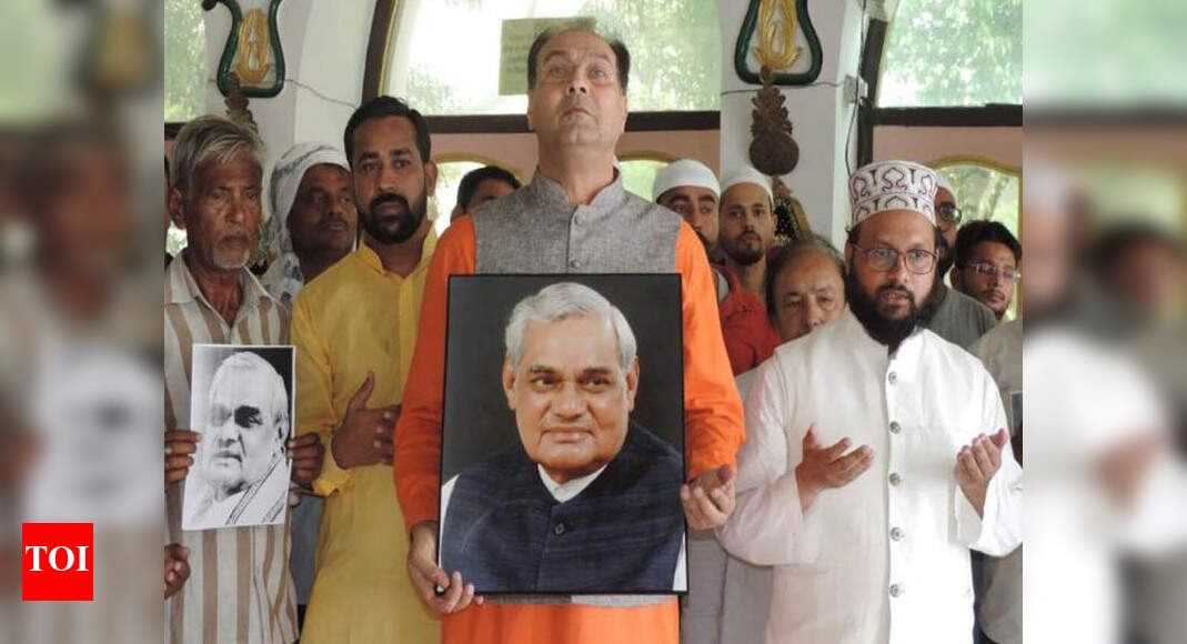 Mohsin Raza prays for Atal Bihari Vajpayee's health | Lucknow News ...