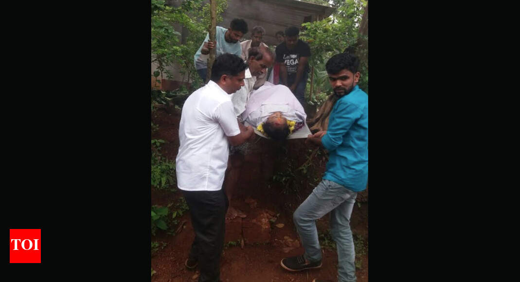 Muslim men help Hindu man perform sister’s last rites | Mangaluru News ...