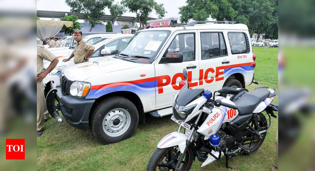 Hapur lynching: UP Police apologise for controversial photograph ...