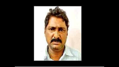 Cheque Thief: Cheque thief, who encashed lakhs, held | Chennai News ...
