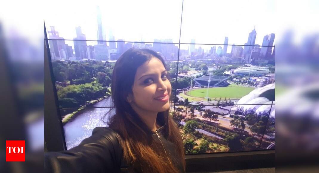 Swetha Changappa and ReMo chill on the sets of Majaa Talkies; See the ...