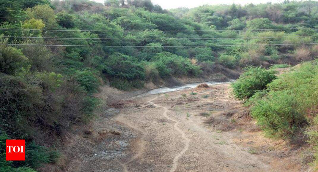 Borewells near Nandesari, Ranoli GIDCs spew red water | Vadodara News ...