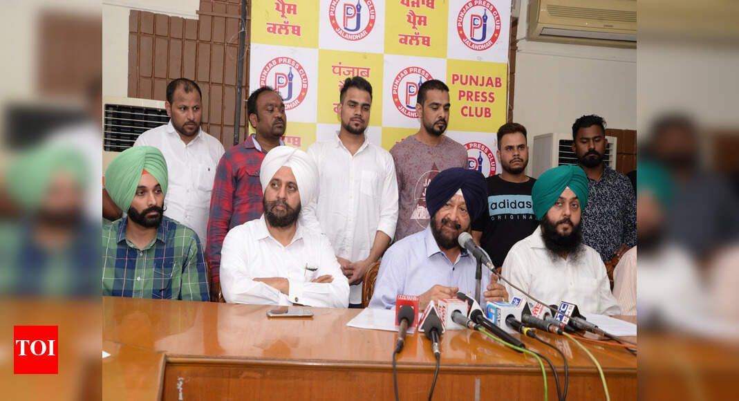 14 Punjabis among 15 Indians saved from gallows in UAE | Chandigarh ...