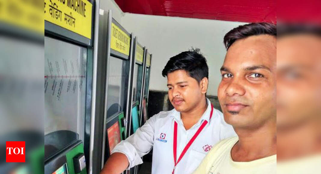 Automatic TVMs: Lucknow Metro educates passengers on usage of automatic ...