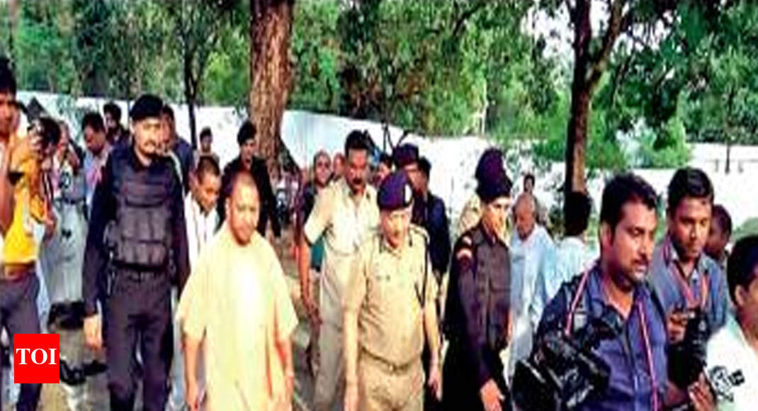 Sant Kabir: Maghar ready to welcome PM, CM Yogi Adityanath inspects ...