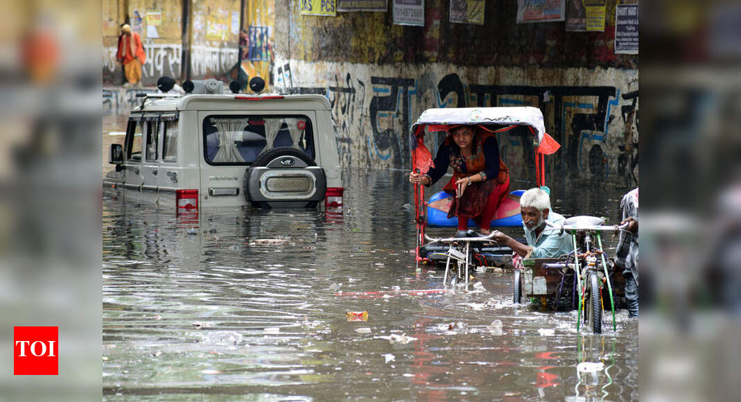 Heavy showers send parts of Mathura five feet under water | Agra News ...