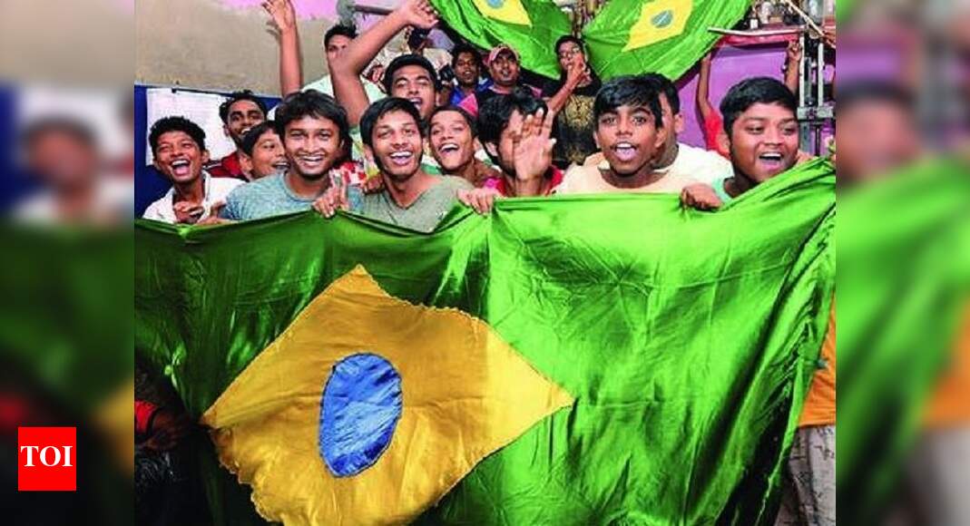 Samba magic brings Kolkata fans to their feet | Kolkata News - Times of ...