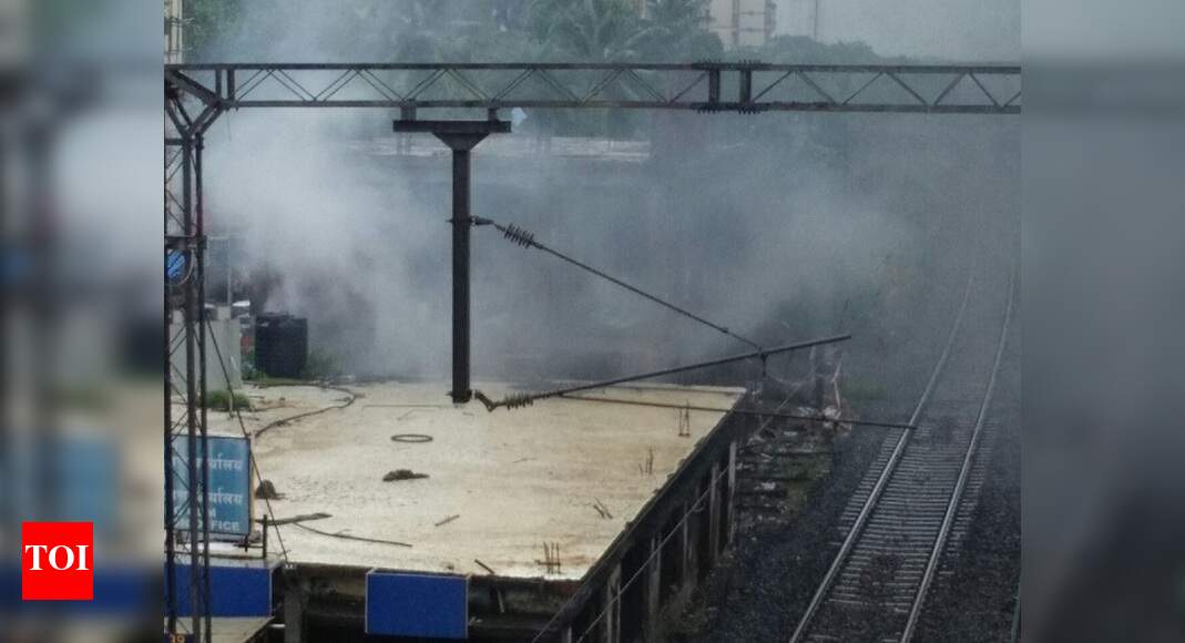 Fire in Mumbai: Fire breaks out in ticket window at Mira Road station ...