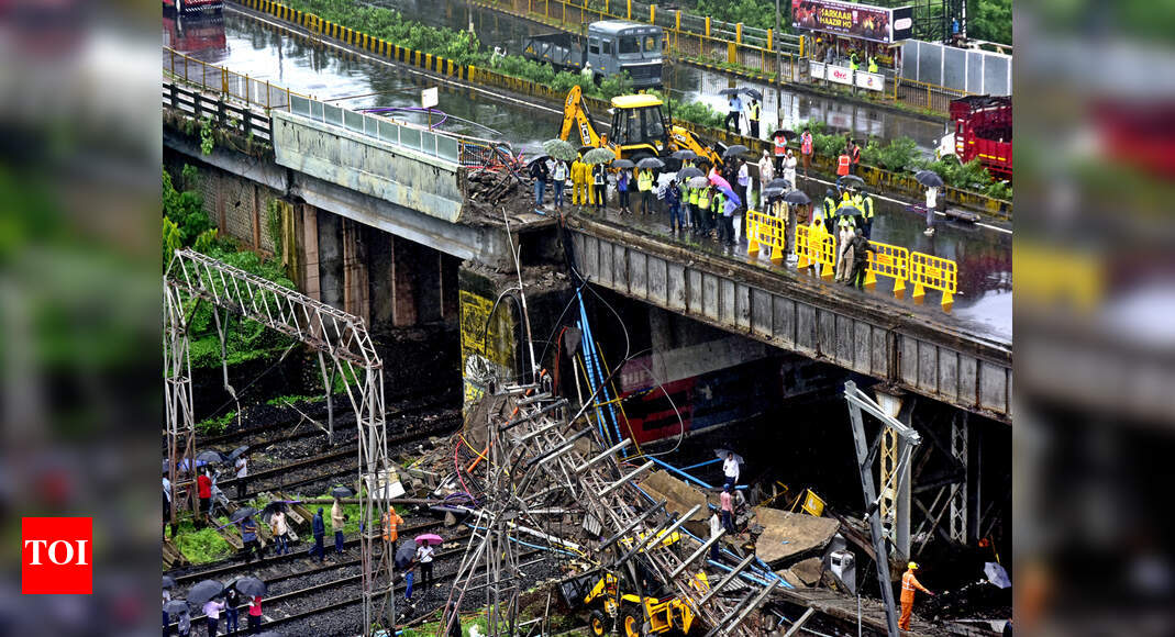 Mumbai Overbridge Collapse: 3 victims fell with bridge, 2 were on ...