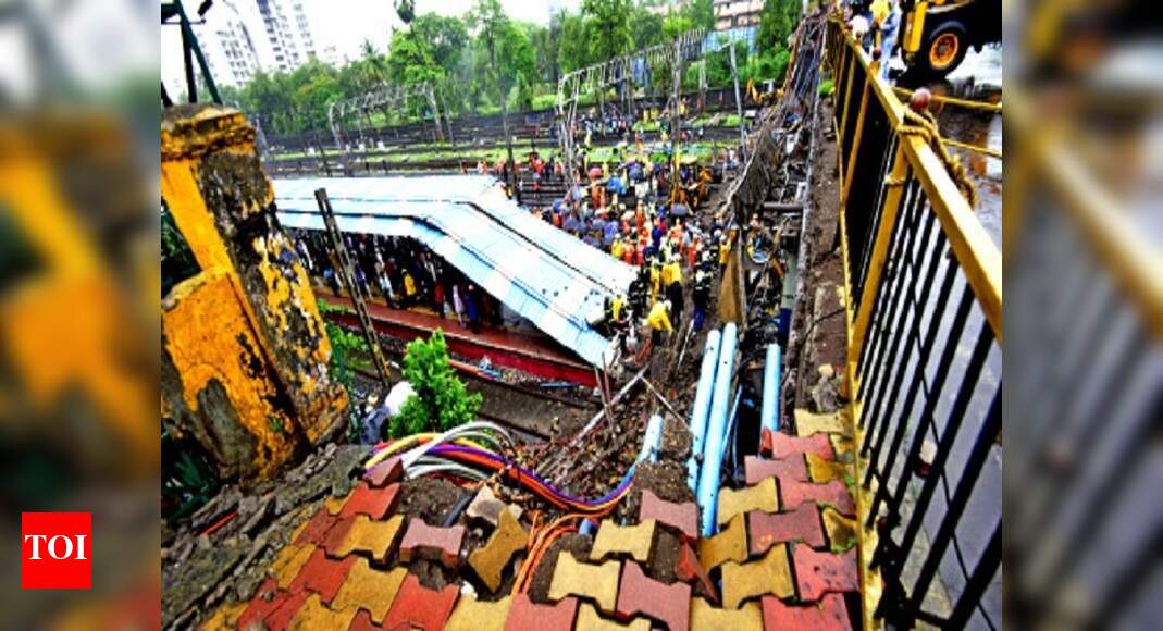 Mumbai: Day after Andheri bridge collapse, another one develops cracks ...