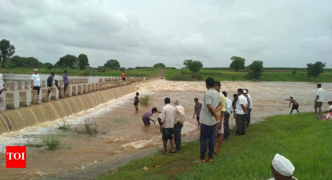 Five low-lying bridges submerged in Chikkodi | Hubballi News - Times of ...