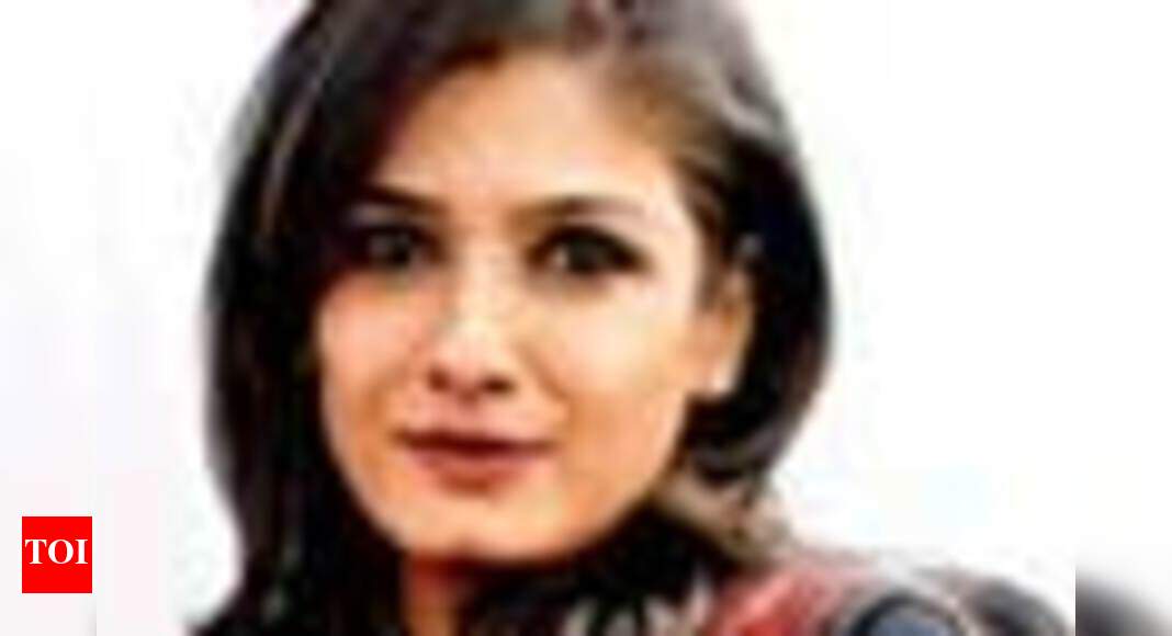 Raveena the peacemaker | Hindi Movie News - Times of India