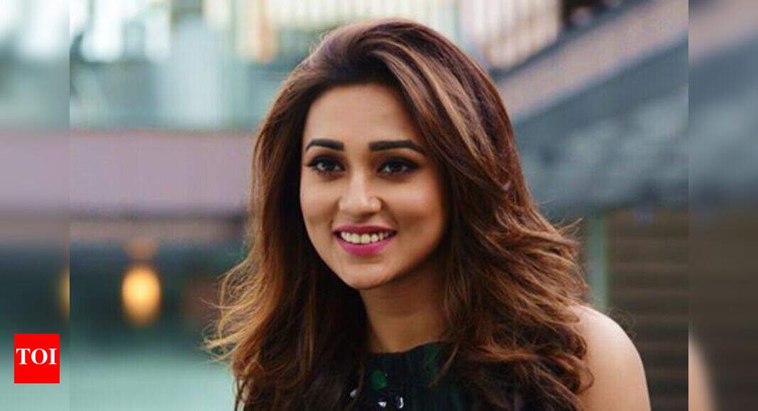 Mimi talks about her character in Crisscross | Bengali Movie News ...