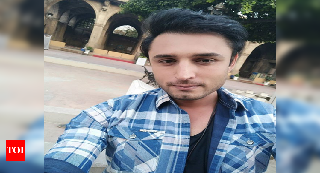 Anshul Trivedi shares a selfie from his early morning shoot at Sidi ...