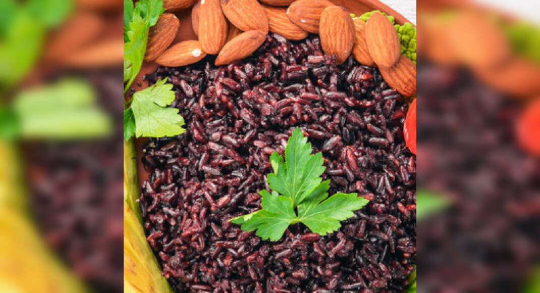 Chicken and Black rice Recipe: How to Make Chicken and Black rice ...