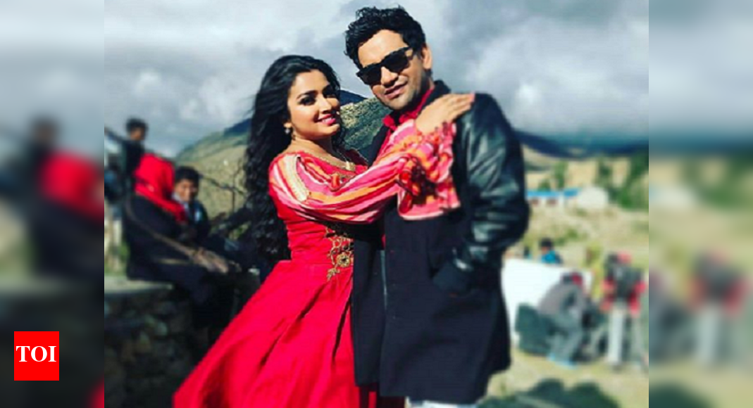 Watch: BTS video of Nirahua and Amrapali from ‘Nirahua Chalal London’ | Bhojpuri Movie News ...
