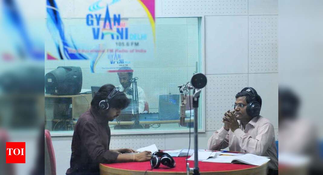 Gyan Vani, an educational FM radio starts in Pune - Times of India