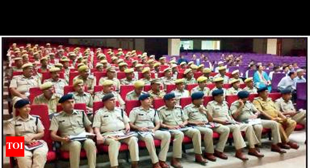 SOG: Gang busted for duping aspirants of Rs 20 lakh | Jaipur News ...