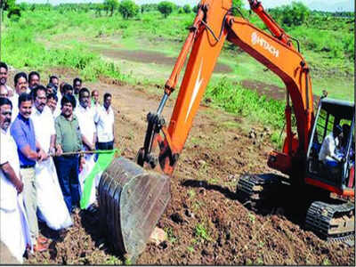 Desilting of Thuvariman tank taken up after 40 years | Madurai News ...