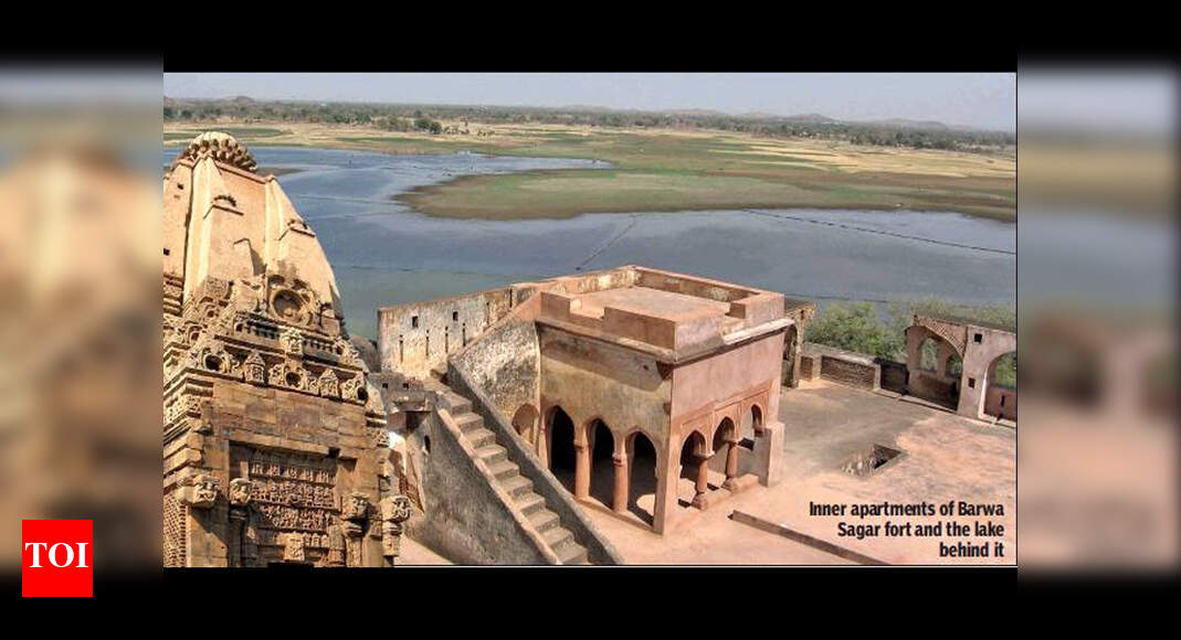 The fort that stands tall along a tranquil Sagar | Lucknow News - Times ...