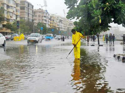 Modak Sagar overflows, Mumbai's lakes 57% full now | Mumbai News ...