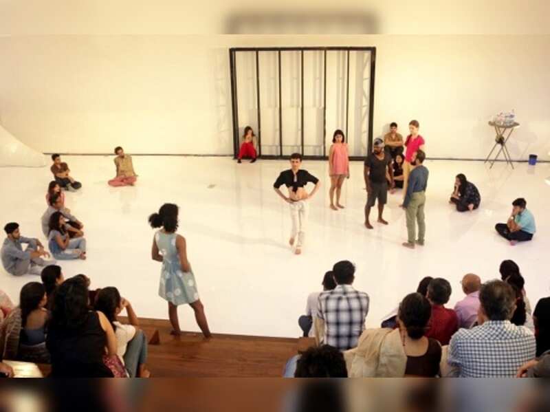 Kolkata enjoys contemporary dance form | Events Movie News - Times of India