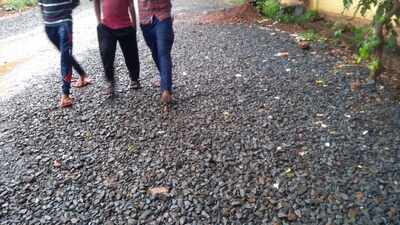 make tar road - Times of India