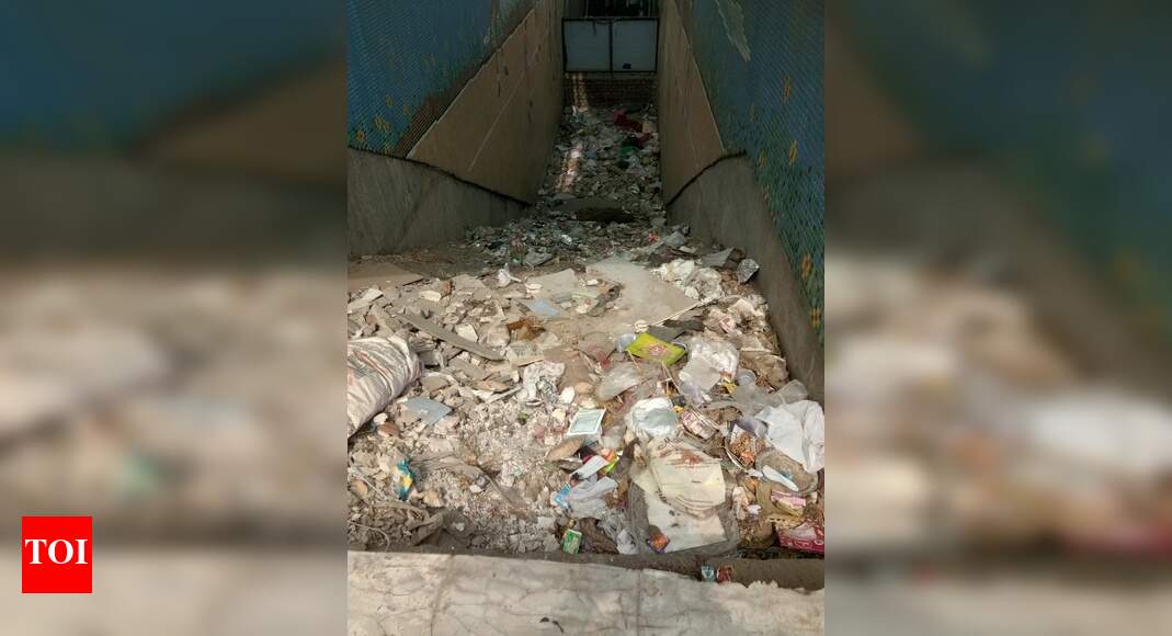 Garbage showcase at subway - The Times of India