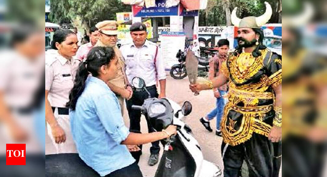 Yamraj Has A Lesson For Helmetless Riders: In Ambala, Yamraj has a ...