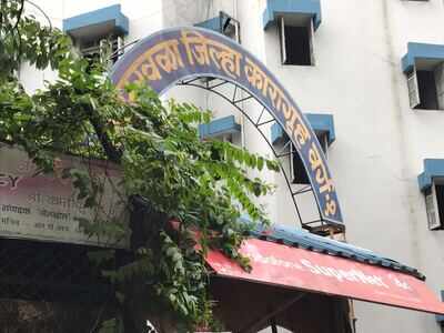 Eight more Byculla jail inmates hospitalised | Mumbai News - Times of India