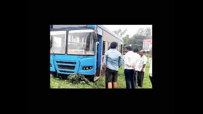 Pmpml: Close shave for over 35 passengers as brakes, gearbox of PMPML bus snaps | Pune News ...