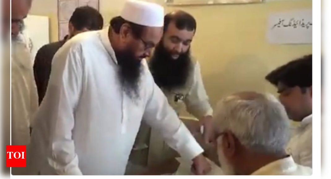 Pakistan election 2018 polls: Look who just cast his vote in Pakistan's ...