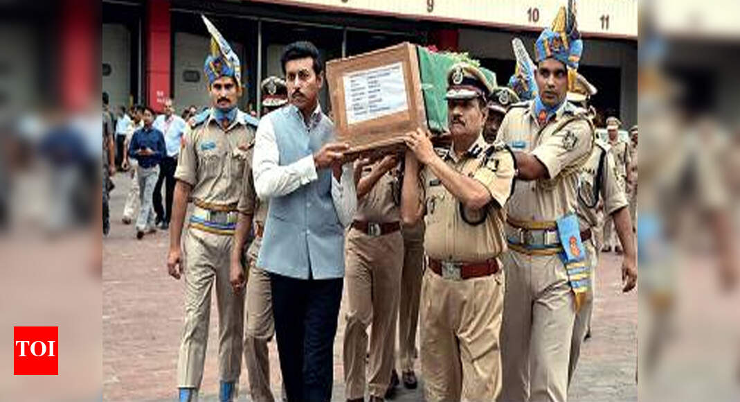Martyr: CRPF jawan cremated with military honours in Shahpura | Jaipur ...