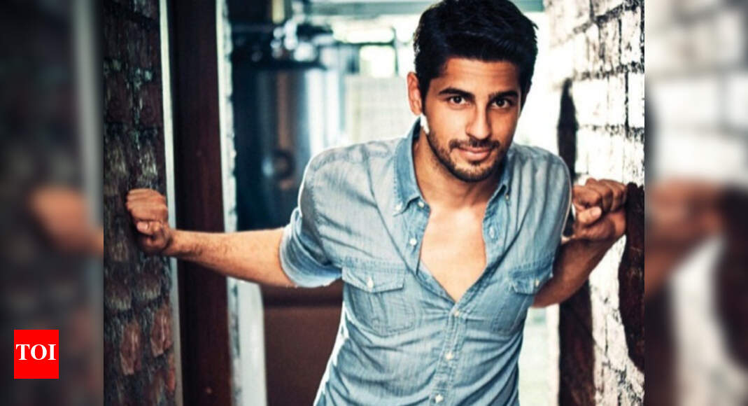 Sidharth Malhotra to rent a flat in late actor Dev Anand's building ...