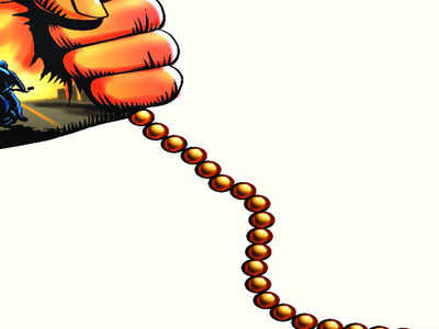 CCTV: Man held for stealing gold chain | Kochi News - Times of India