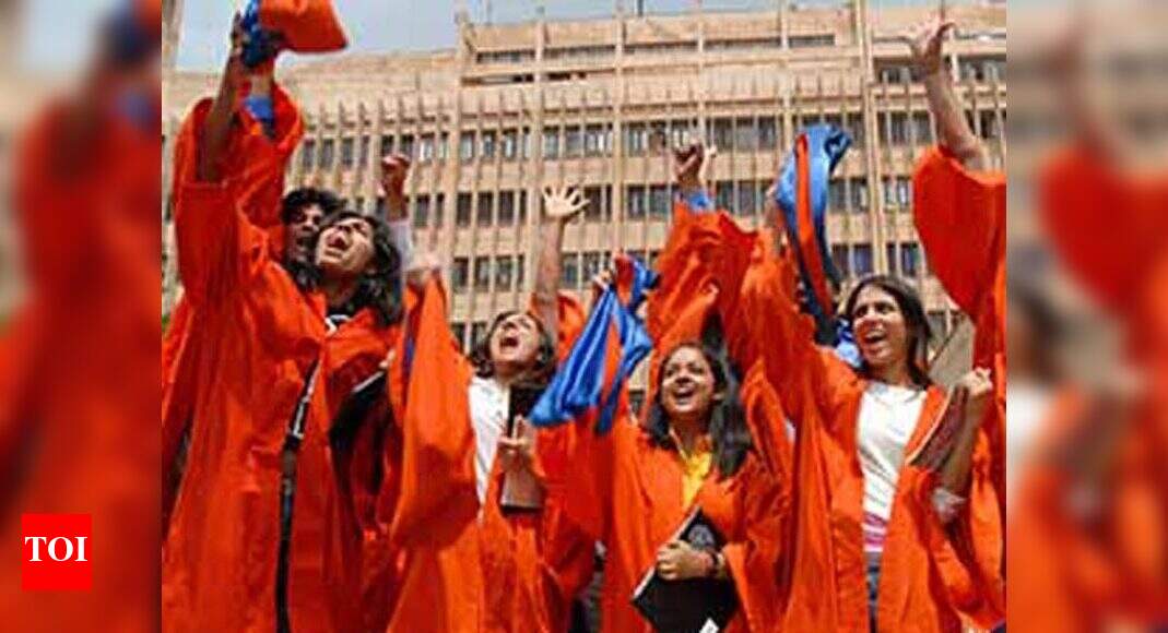 More girls in IITs this year - Times of India