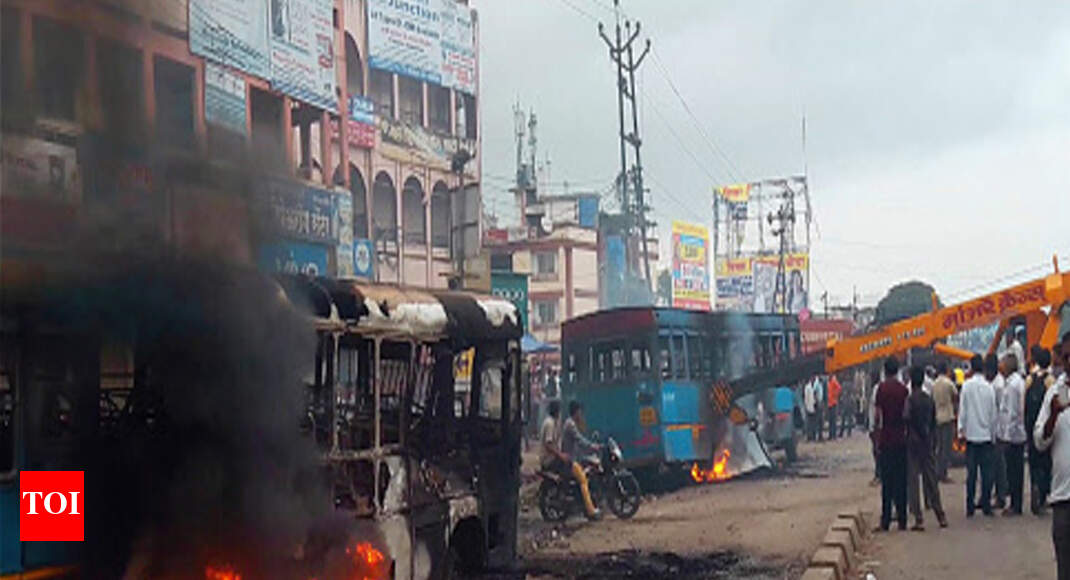 Chakan burns as Maratha stir flares up, 90 vehicles damaged | Pune News ...