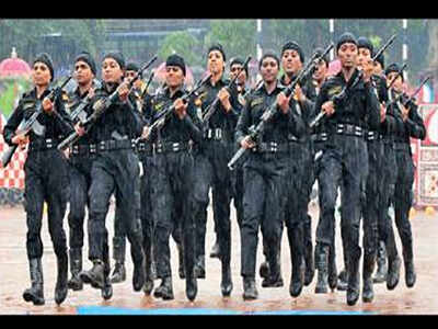 Police to hire more women: CM Pinarayi Vijayan | Kochi News - Times of ...