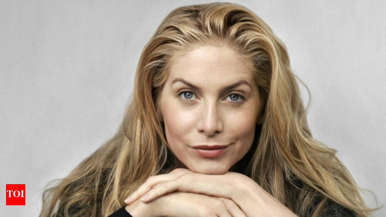 Elizabeth Mitchell Movies List Height Age Family Net Worth