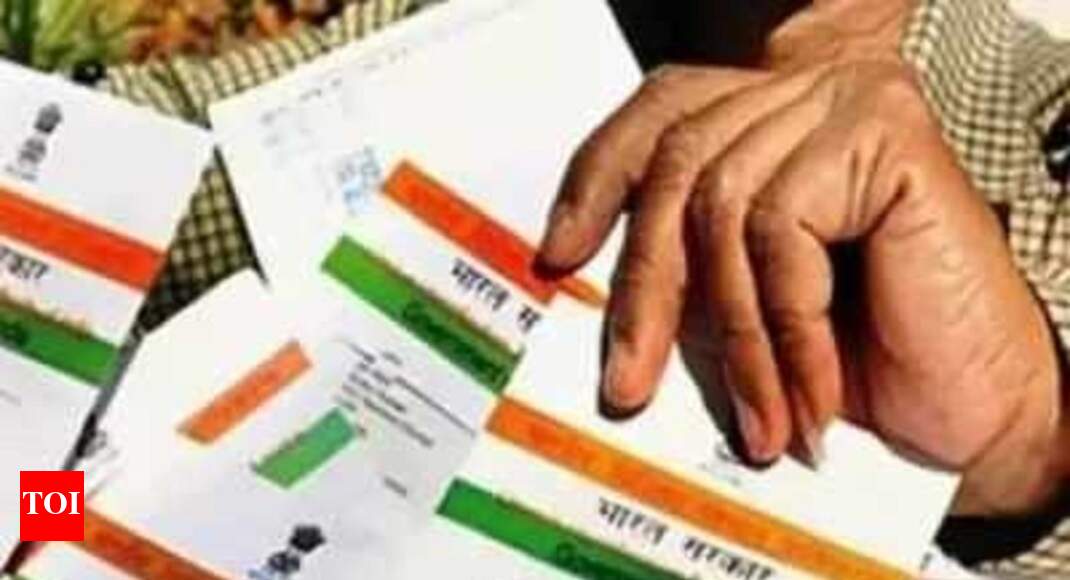 UIDAI in contact list: UIDAI helpline no. pops up in phones, courtesy ...