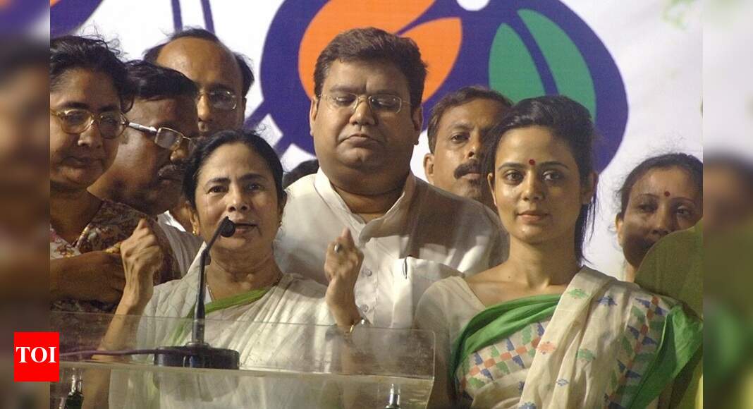 TMC MLA moves SC over UIDAI’s social media plan | India News - Times of ...