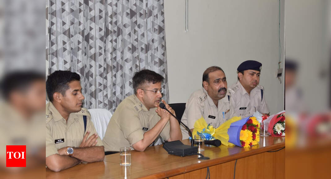 Ashok Kumar takes charge as Ambala's new SP | Chandigarh News - Times ...