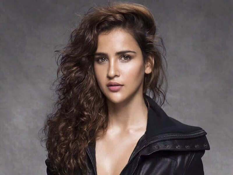 beauty standards: Aisha Sharma: Don’t chase the idea of ‘perfect ...