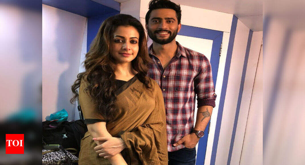 Ravi Shaw: Koel Mallick never let me feel this is my first film ...